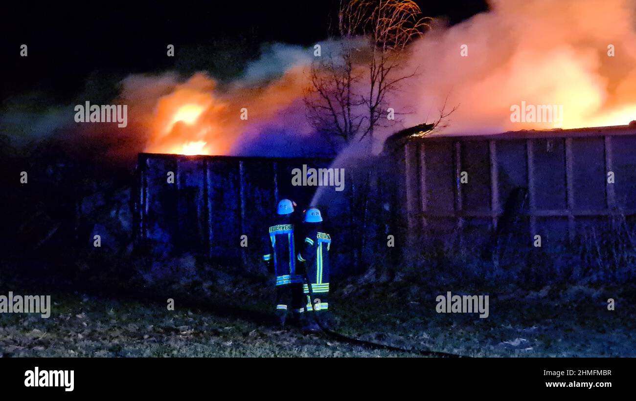 Delitzsch, Germany. 09th Feb, 2022. Emergency forces of the fire ...