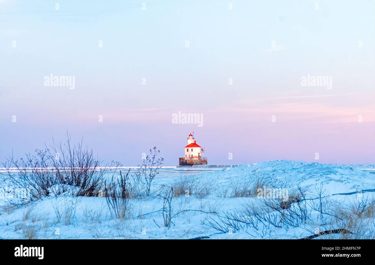 Superior entry lighthouse hi-res stock photography and images - Alamy