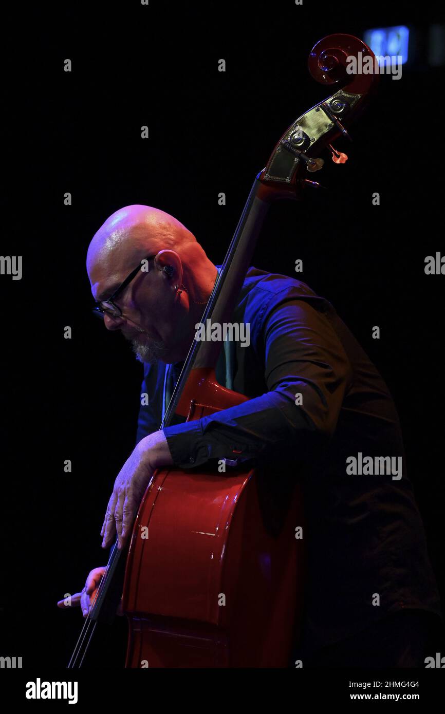 Mario rivera hi-res stock photography and images - Alamy