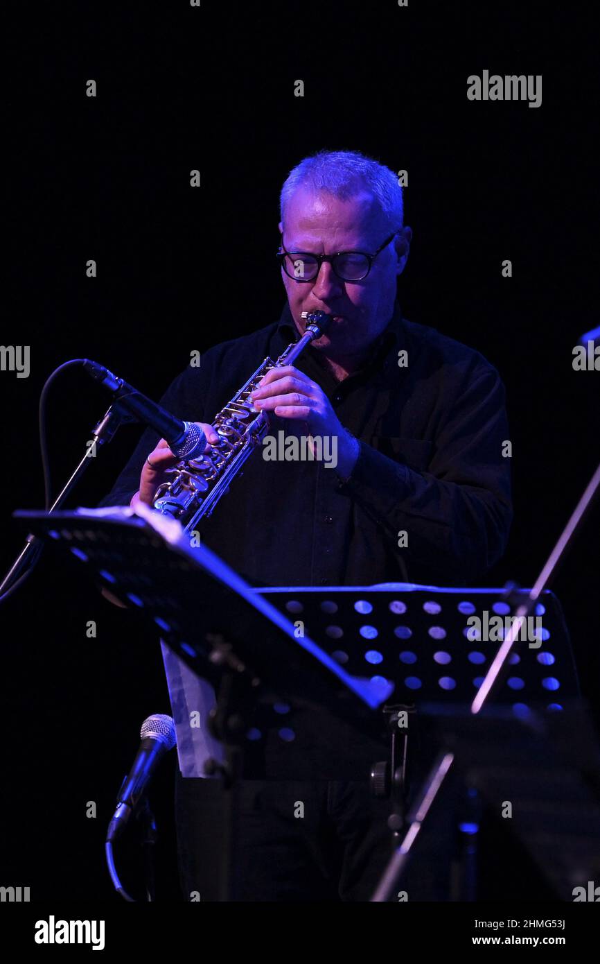 Gabriele coen hi-res stock photography and images - Alamy