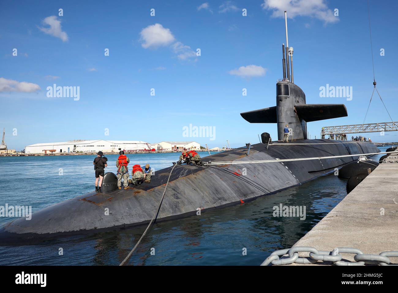 Guam. 14th Jan, 2022. The U.S. Navy ballistic-missile submarine USS ...