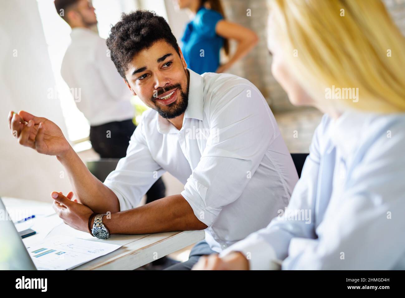 African american workshop training hi-res stock photography and images ...