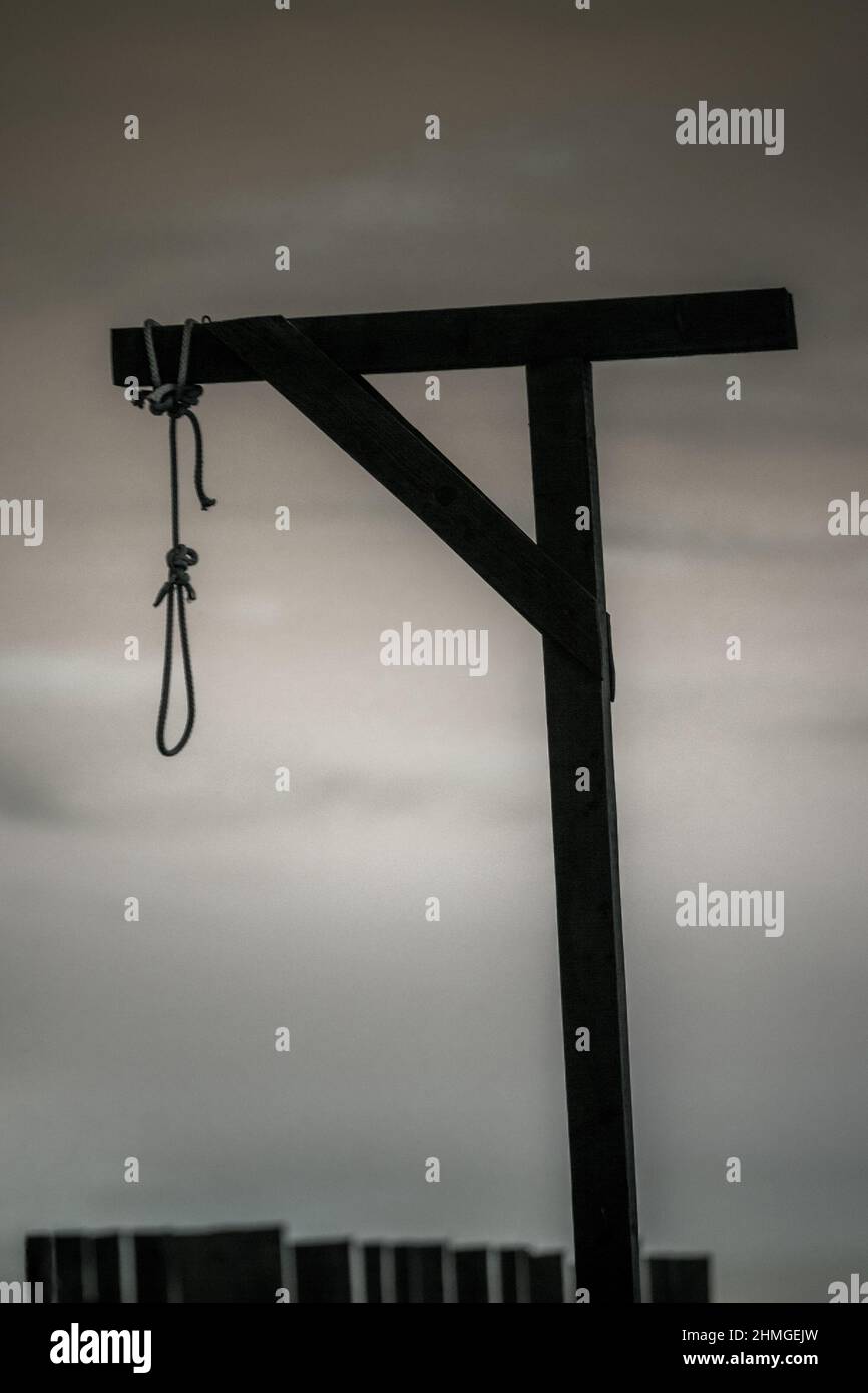 Gallows hanging medieval hi-res stock photography and images - Alamy