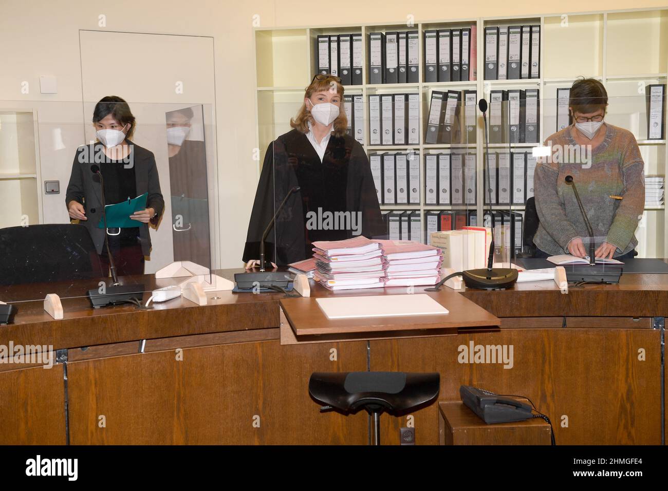 Munich, Germany. 10th Feb, 2022. Judge Ciolek-Krepold (M) stands in the ...