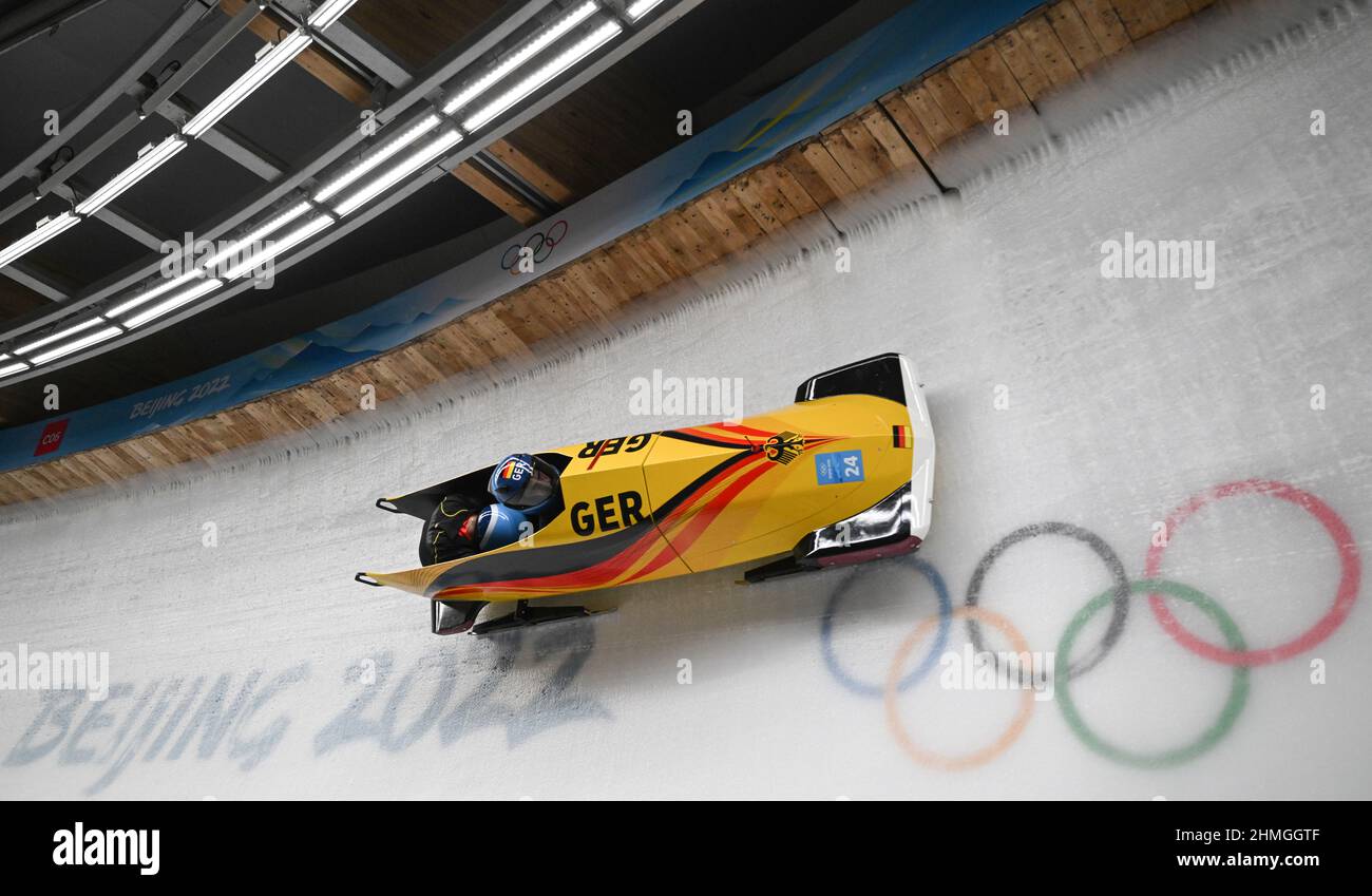 Bobsleigh beijing china team hi-res stock photography and images - Alamy