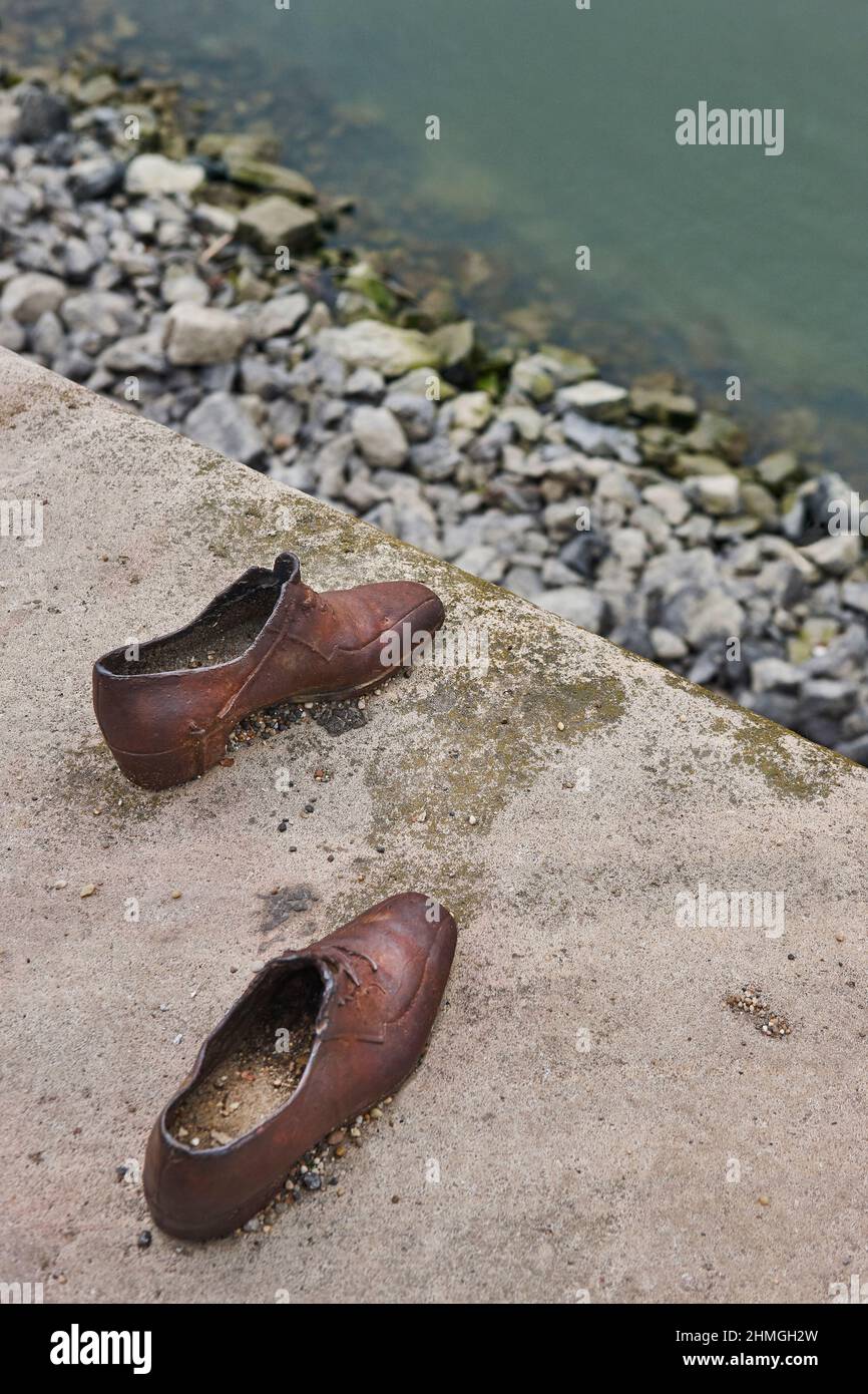 Budapest jewish memorial shoes on Danube riverbank. World war II Stock ...