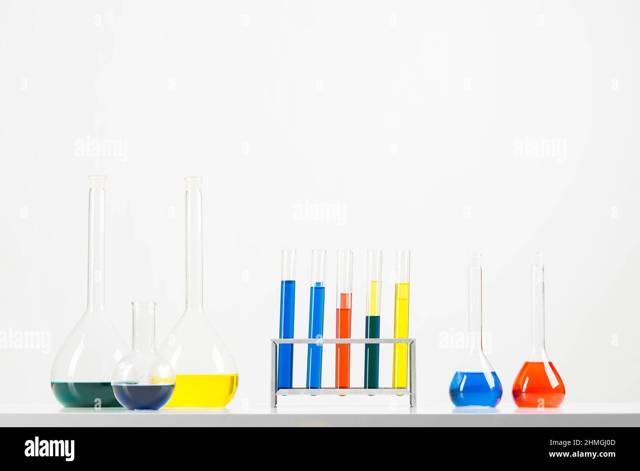 Chemistry lesson in school lab Stock Photo - Alamy