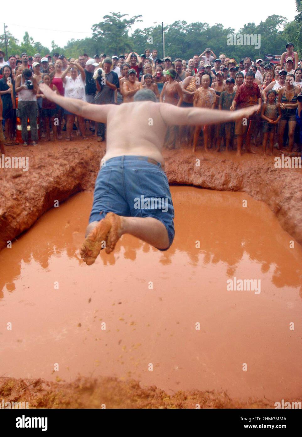 BELLY FLOP AT THE MUD PIT AT THE REDNECK GAMES EAST DUBLIN GEORGIA USA ...