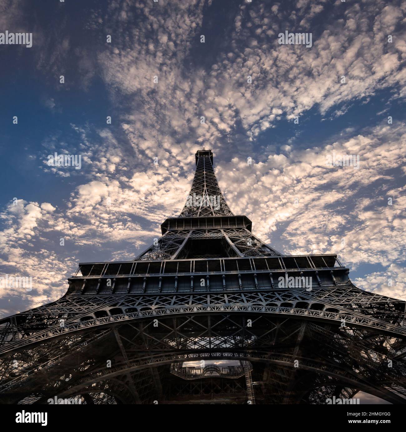 Eiffel Tower (contour) in Paris, France (against the background of a ...