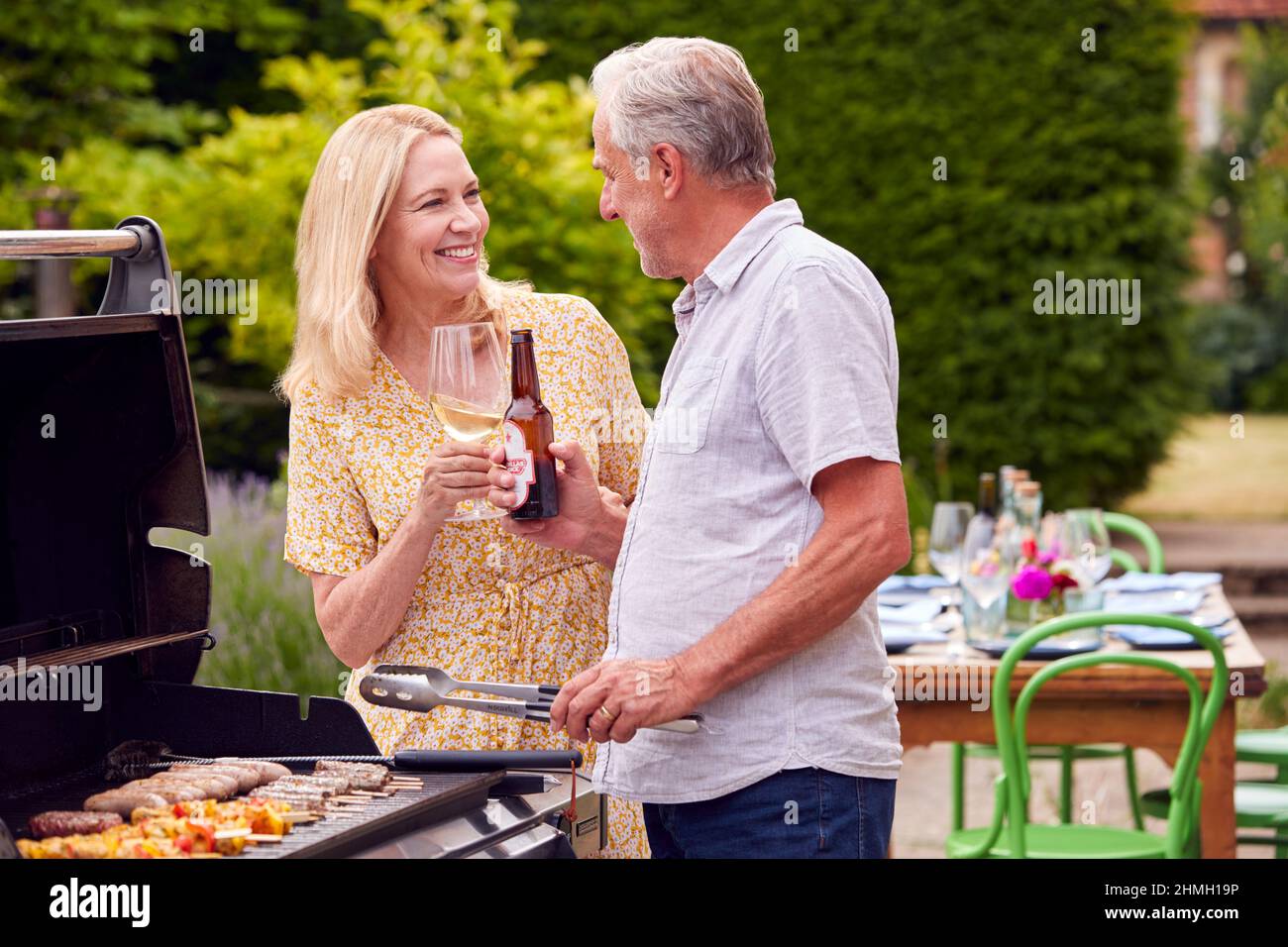 3d people kiss hi-res stock photography and images - Alamy
