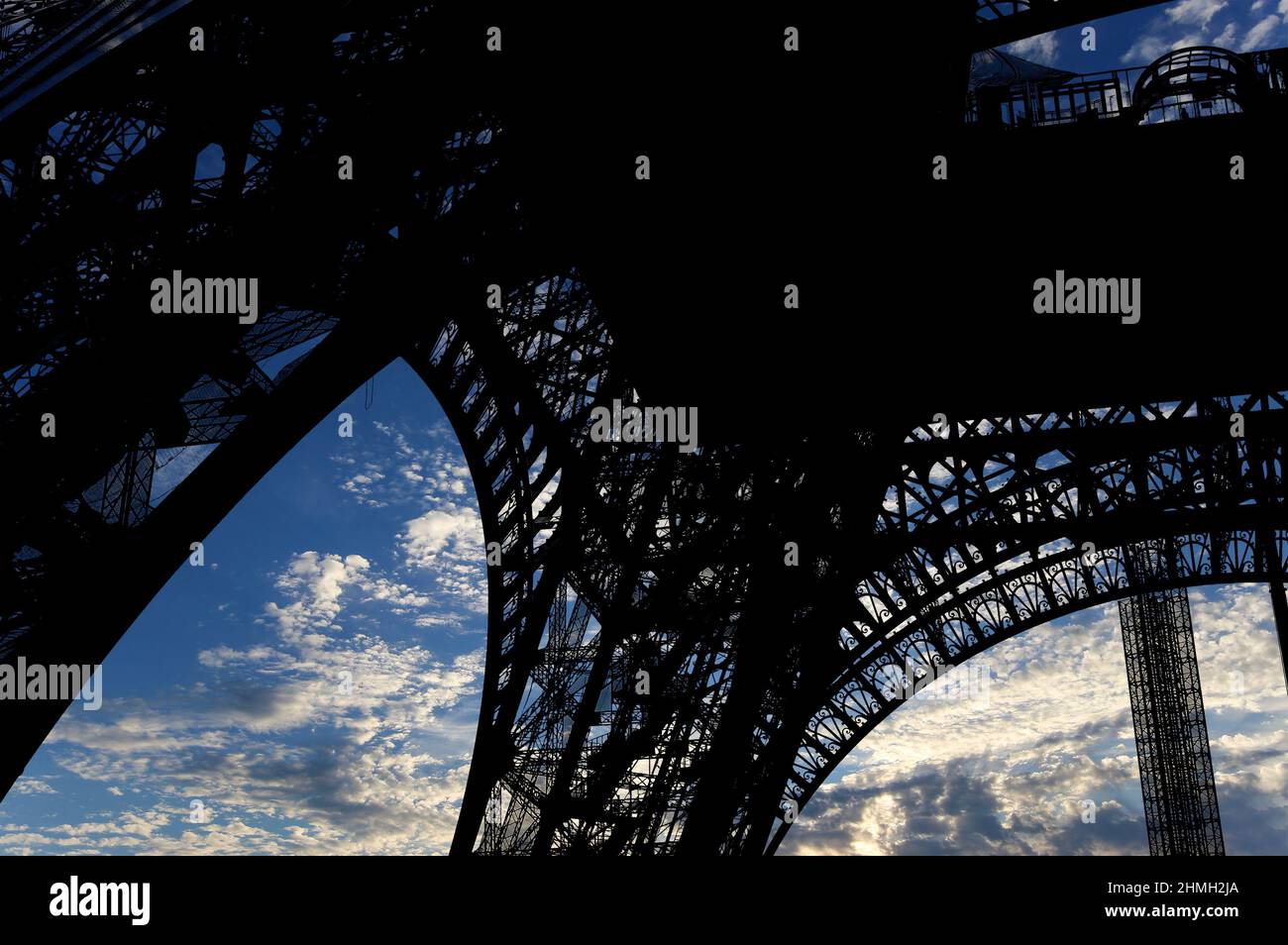 Eiffel Tower (contour) in Paris, France (against the background of a ...