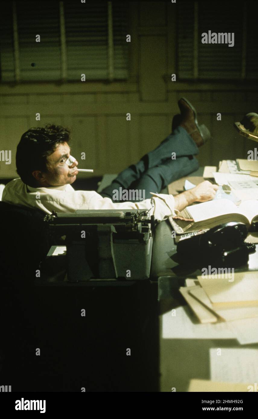 BUSTING (1974) ROBERT BLAKE PETER HYAMS (DIR) MOVIESTORE COLLECTION ...