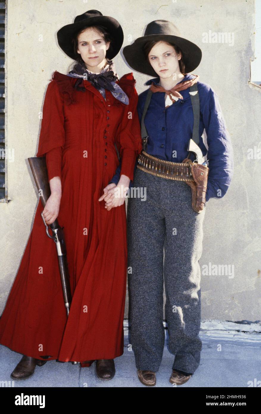 CATTLE ANNIE AND LITTLE BRITCHES (1980) AMANDA PLUMMER DIANE LANE ...