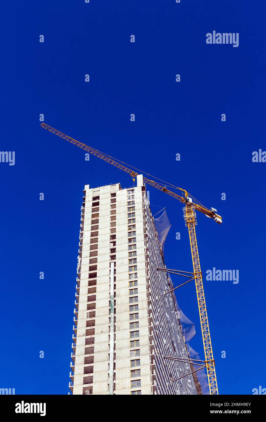 Scraper tower hi-res stock photography and images - Alamy
