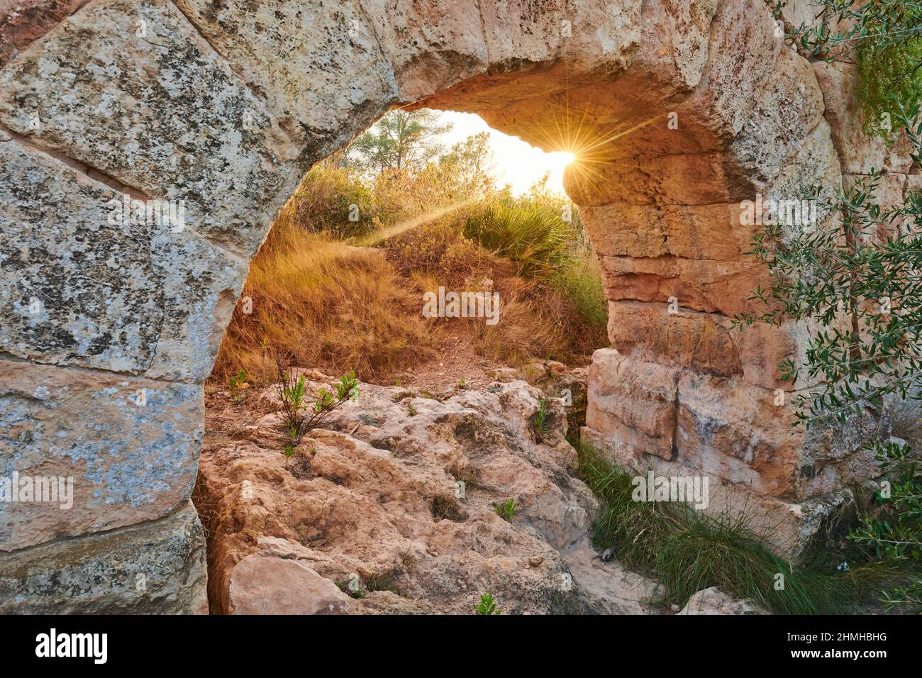 Old Roman aqueduct, Aqüeducte de les Ferreres, Devil's Bridge, Pont del ...