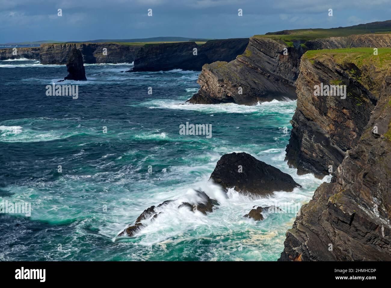 Surf on the cliffs of loop head peninsula hi-res stock photography and ...