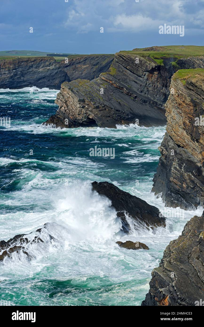 Surf on the cliffs of Loop Head Peninsula, Ireland, County Clare Stock ...