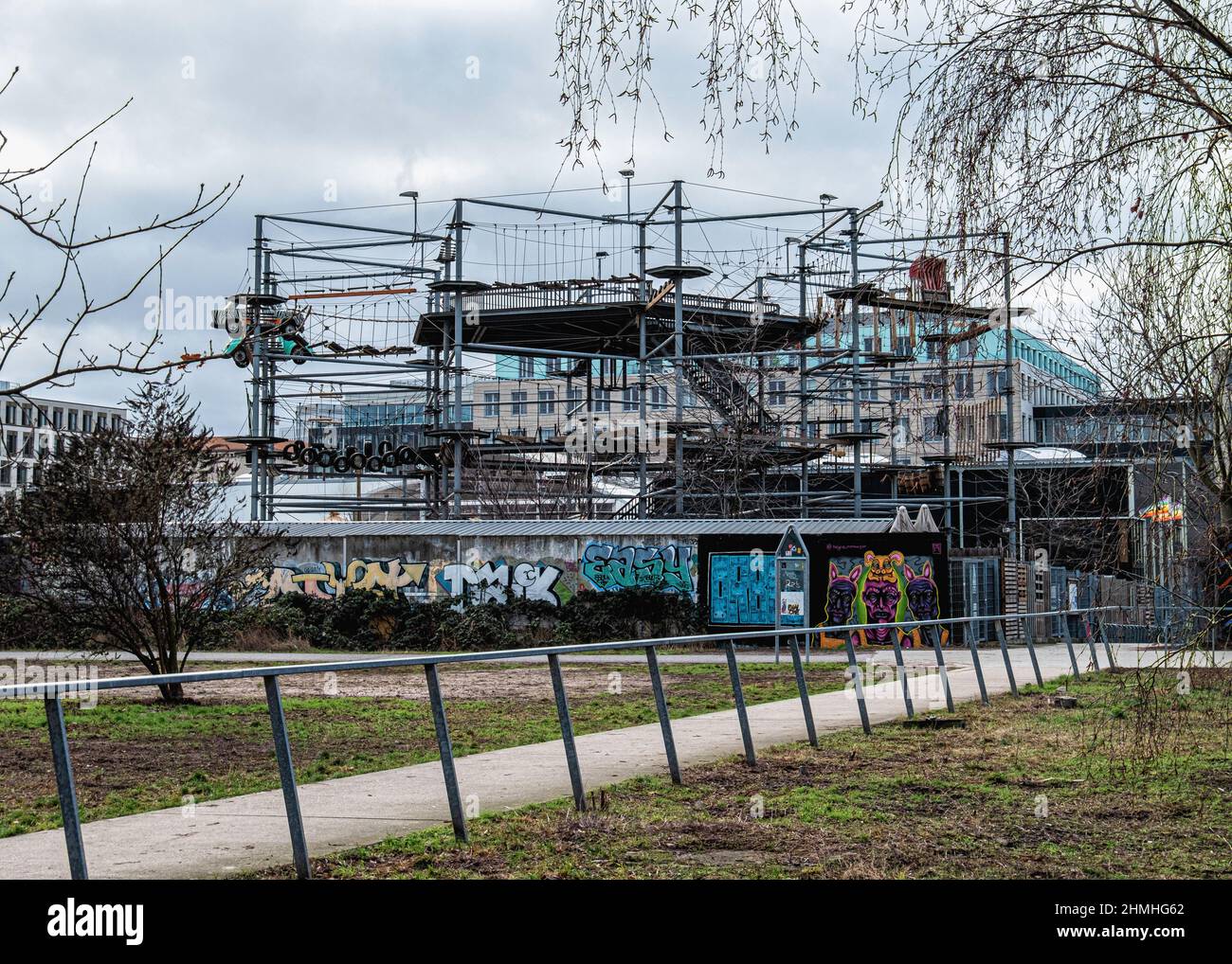 MountMitte - Adventure park with high rope climbing frames & obstacle ...