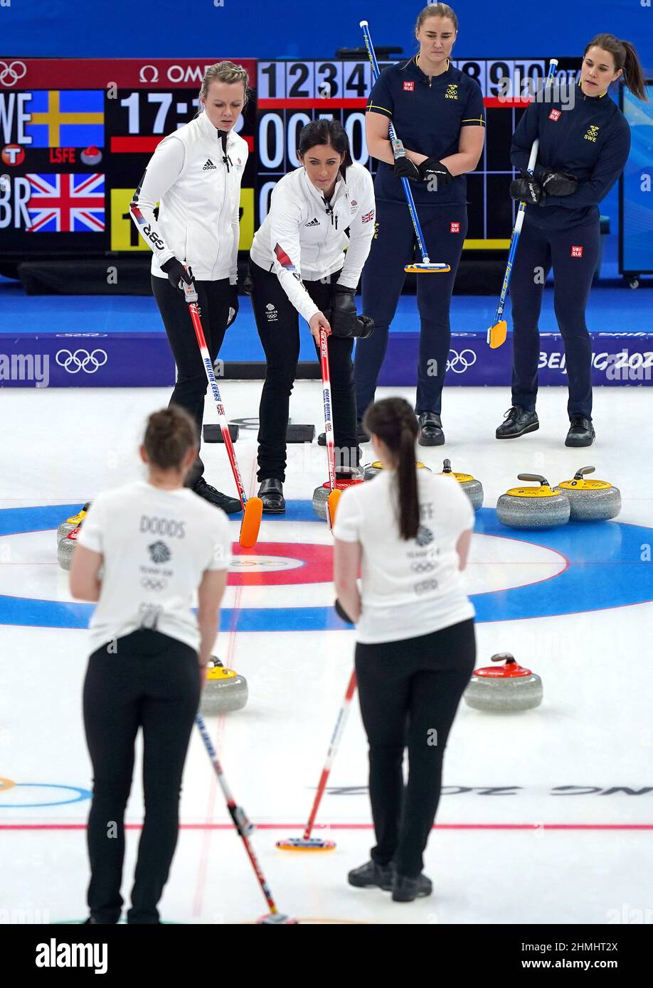 Great Britain's Jennifer Dodds, Vicky Wright, Eve Muirhead and Hailey ...