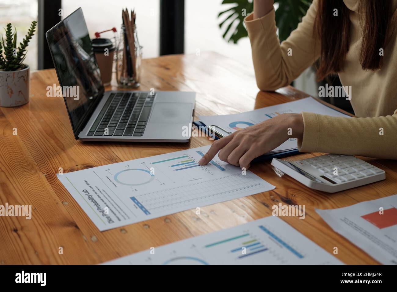 Asian business woman making a phone call, Accountant working Financial ...