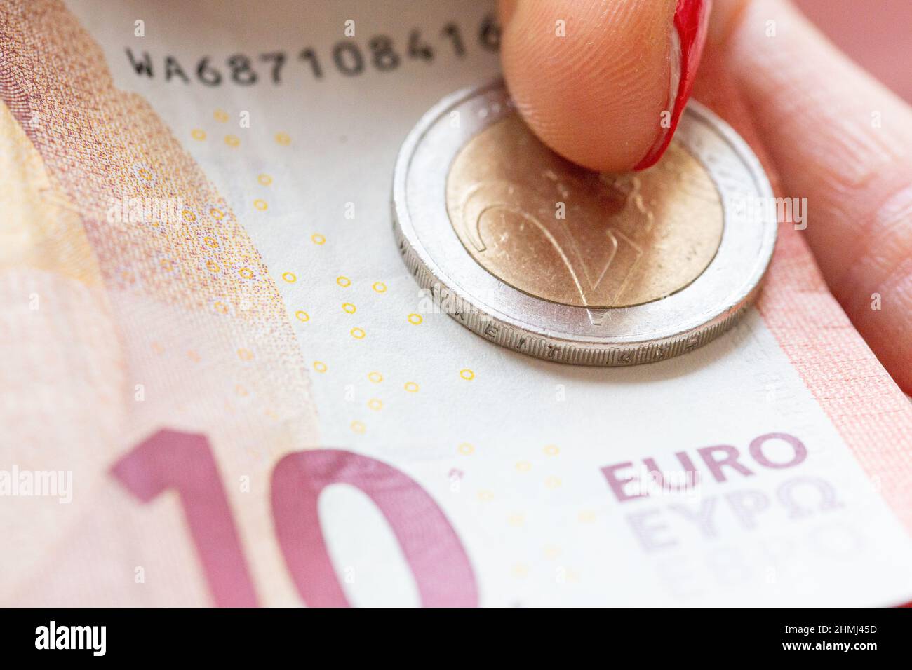 Symbol photo statutory minimum wage hi-res stock photography and images ...