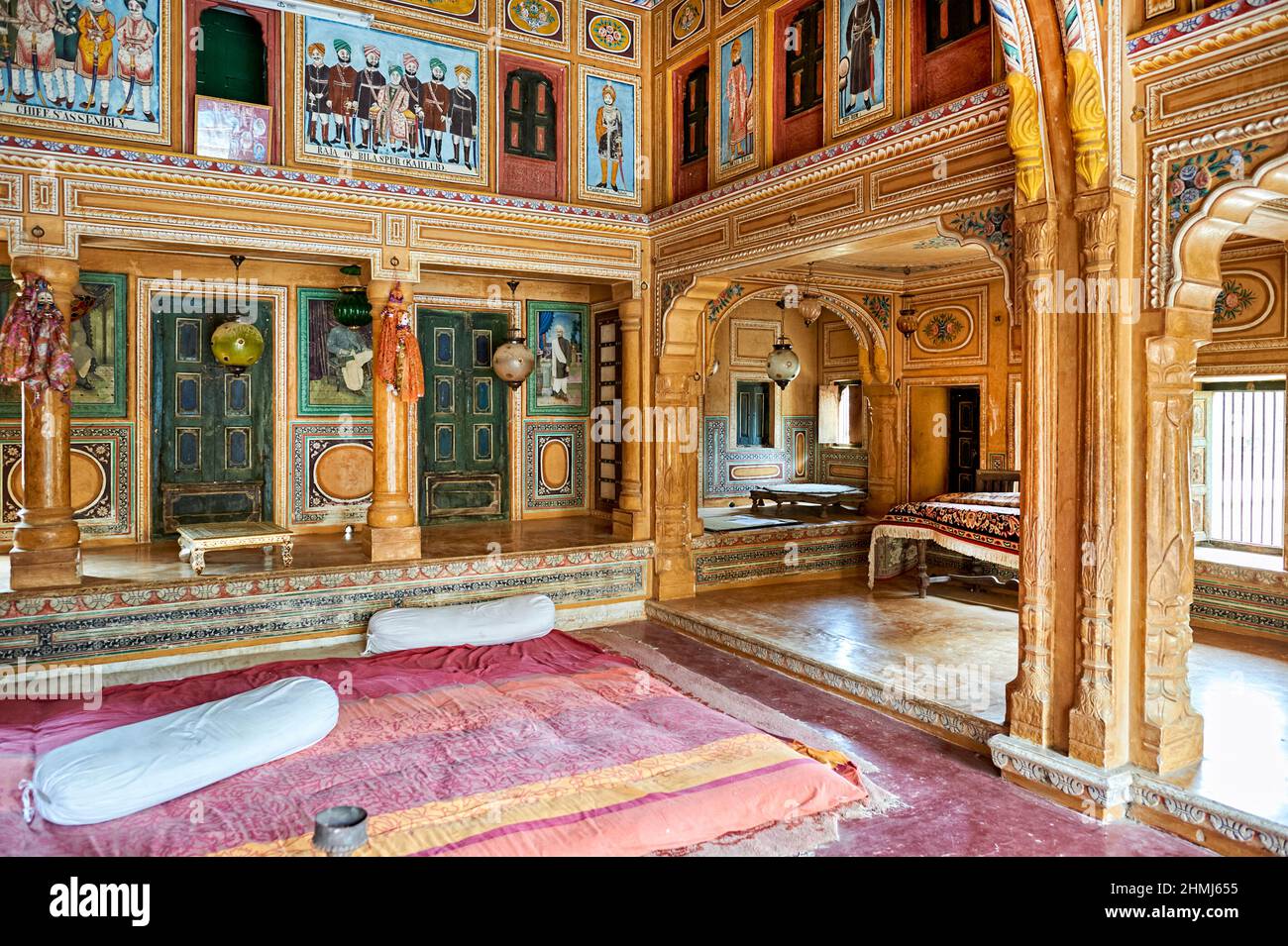 India rajasthan mandawa traditional house hi-res stock photography and ...