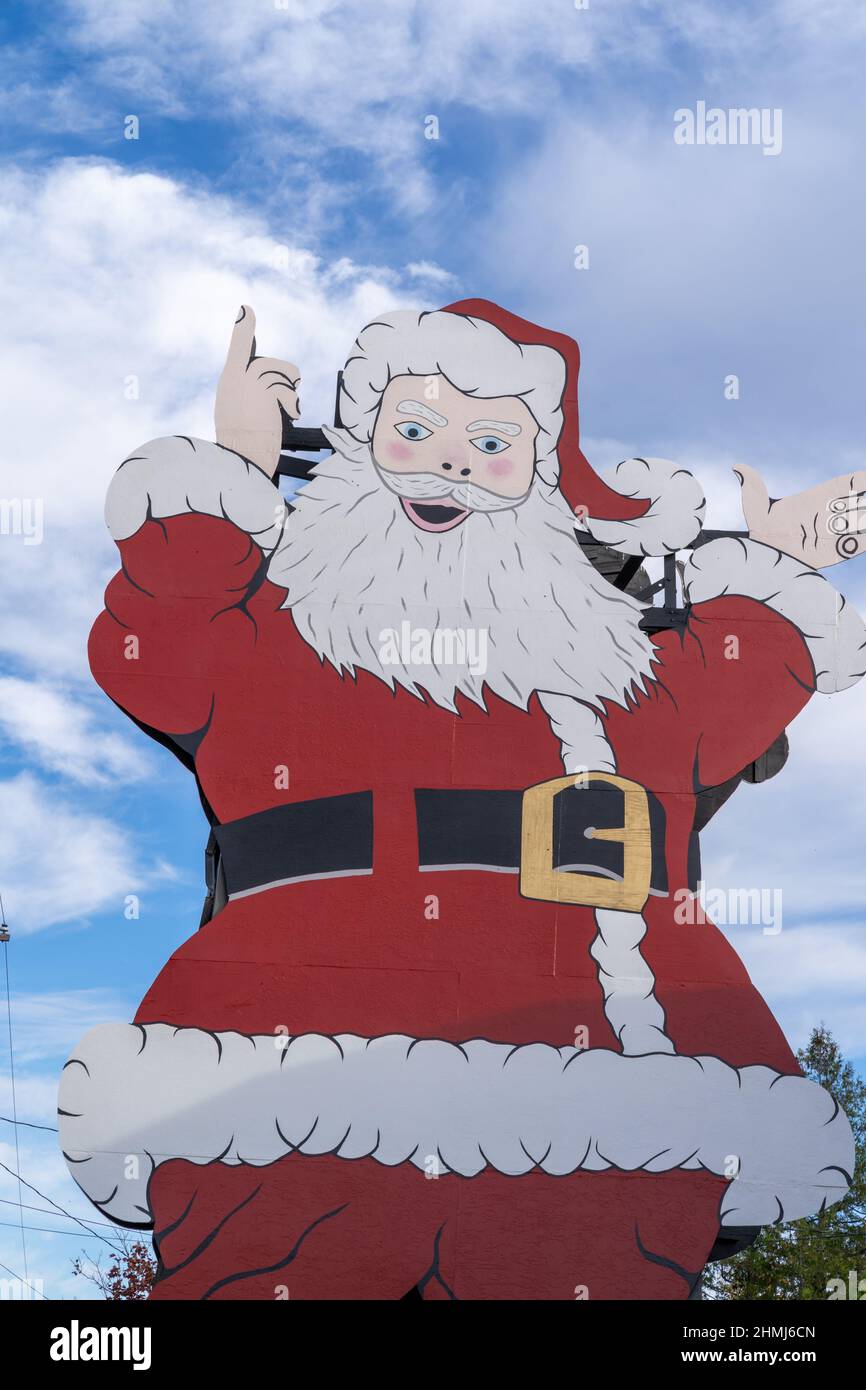 Christmas, Michigan - October 19, 2021: Large Santa Claus outside of ...