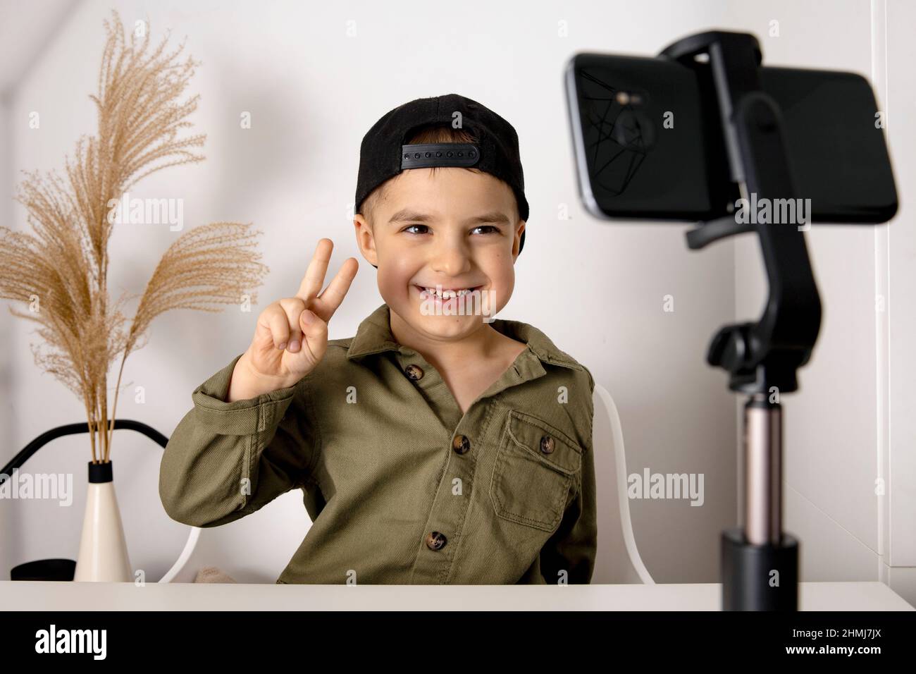 Happy channel hi-res stock photography and images - Alamy