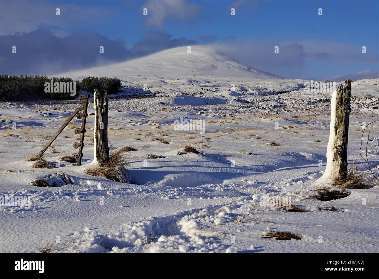 Beautiful winter day, Carn Dearg Munro in background, Rannoch Moor ...