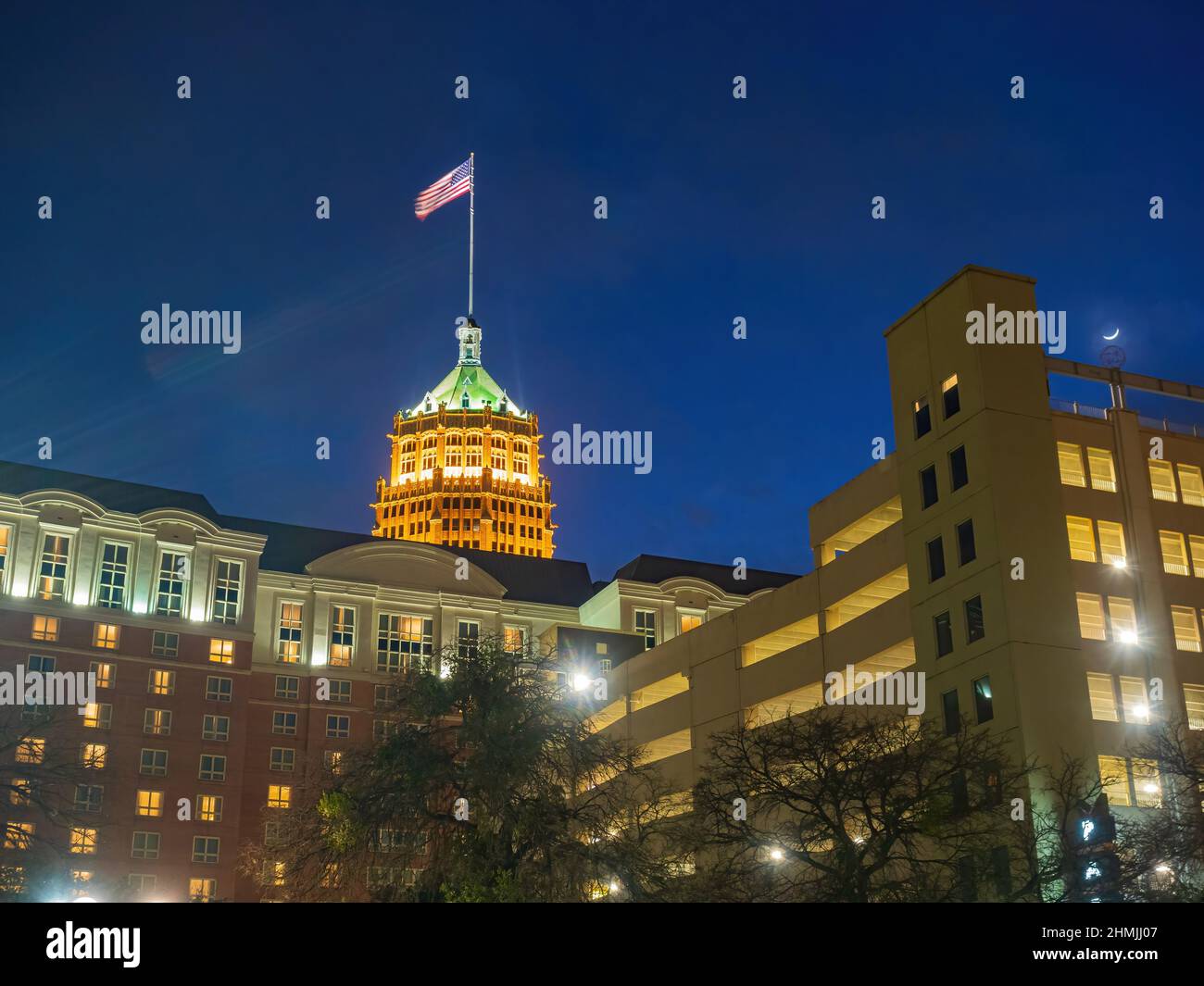 Tower life building san antonio hi-res stock photography and images - Alamy
