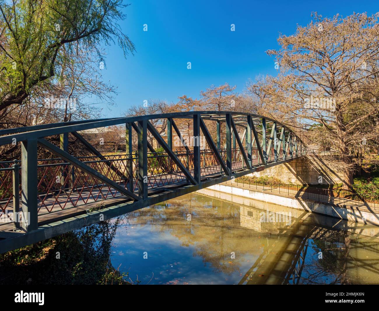Sunny view riverwalk texas hi-res stock photography and images - Alamy