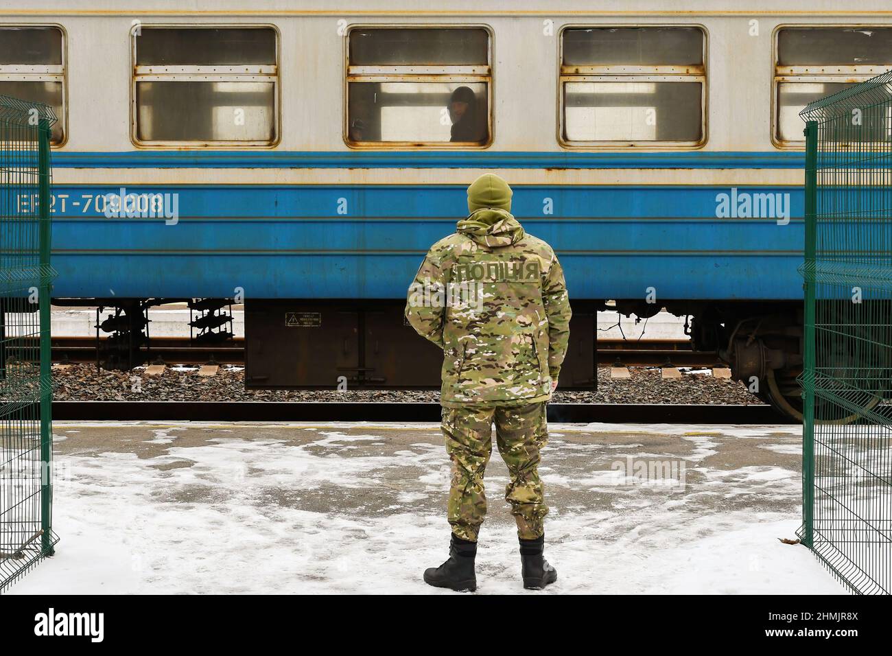 Military standoff hi-res stock photography and images - Alamy
