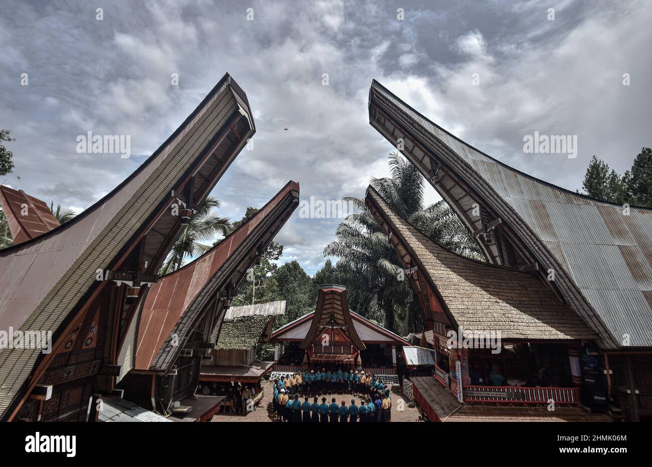 Toraja, Indonesia. 08th Feb, 2022. Toraja people dance the ma'badong ...