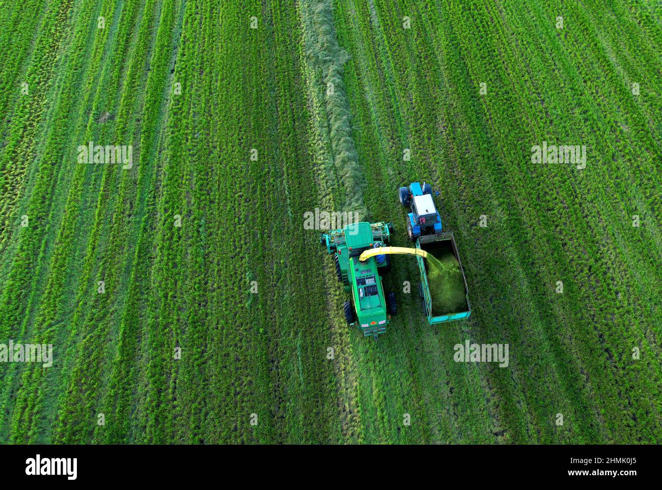 Hay tract hi-res stock photography and images - Alamy