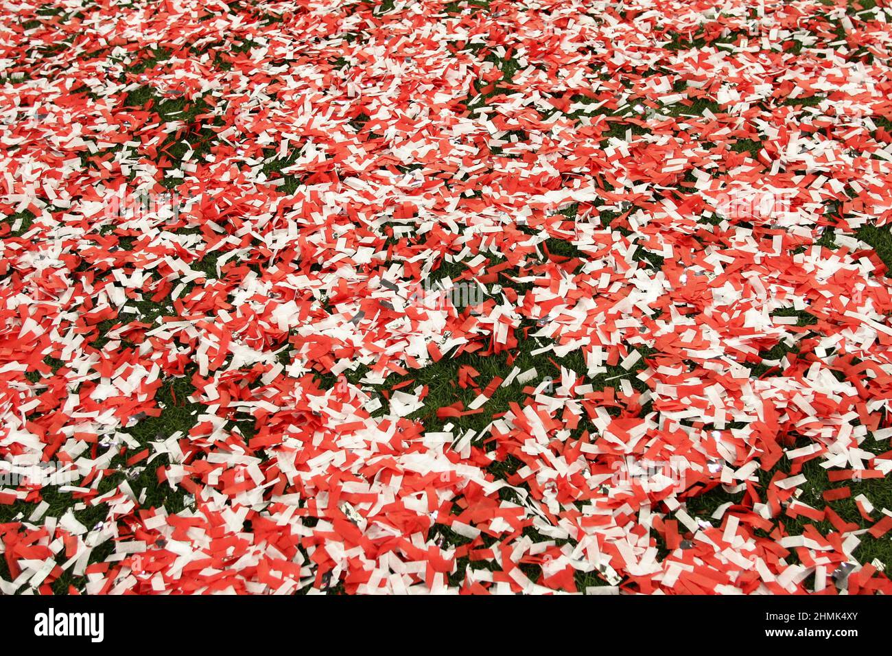 Championship confetti hi-res stock photography and images - Alamy