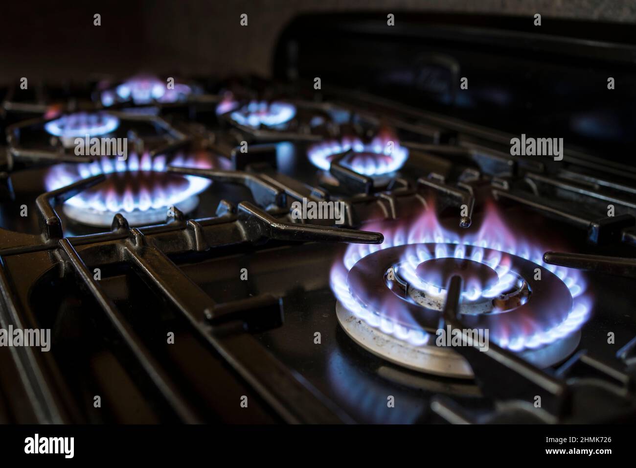 Lit gas burner hi-res stock photography and images - Alamy