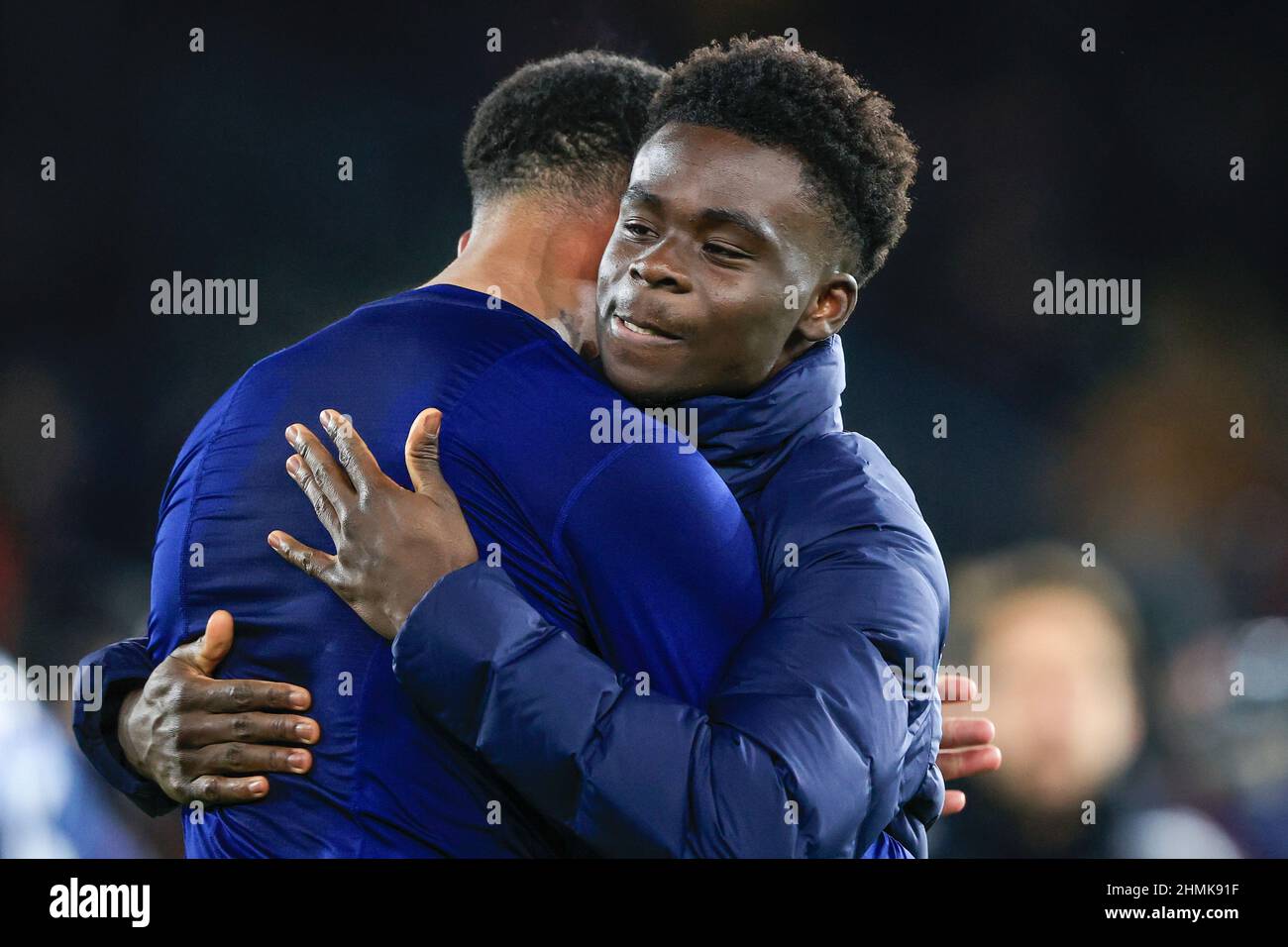 Bukayo Saka #7 of Arsenal embraces goalscorer Gabriel #6 of Arsenal at ...