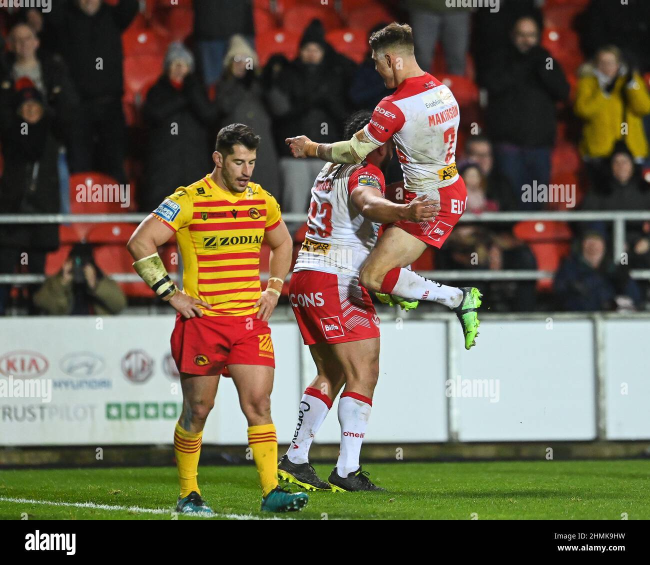 Konrad Hurrell (23) of St Helens celebrates his try Stock Photo - Alamy