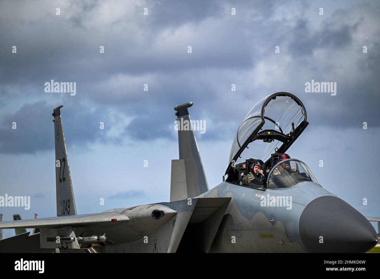 U.S. Air Force Staff Sgt. Roslyn Ward, 1st Combat Camera Squadron ...
