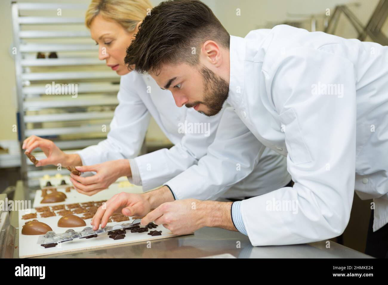 Chefs working chocolate hi-res stock photography and images - Alamy