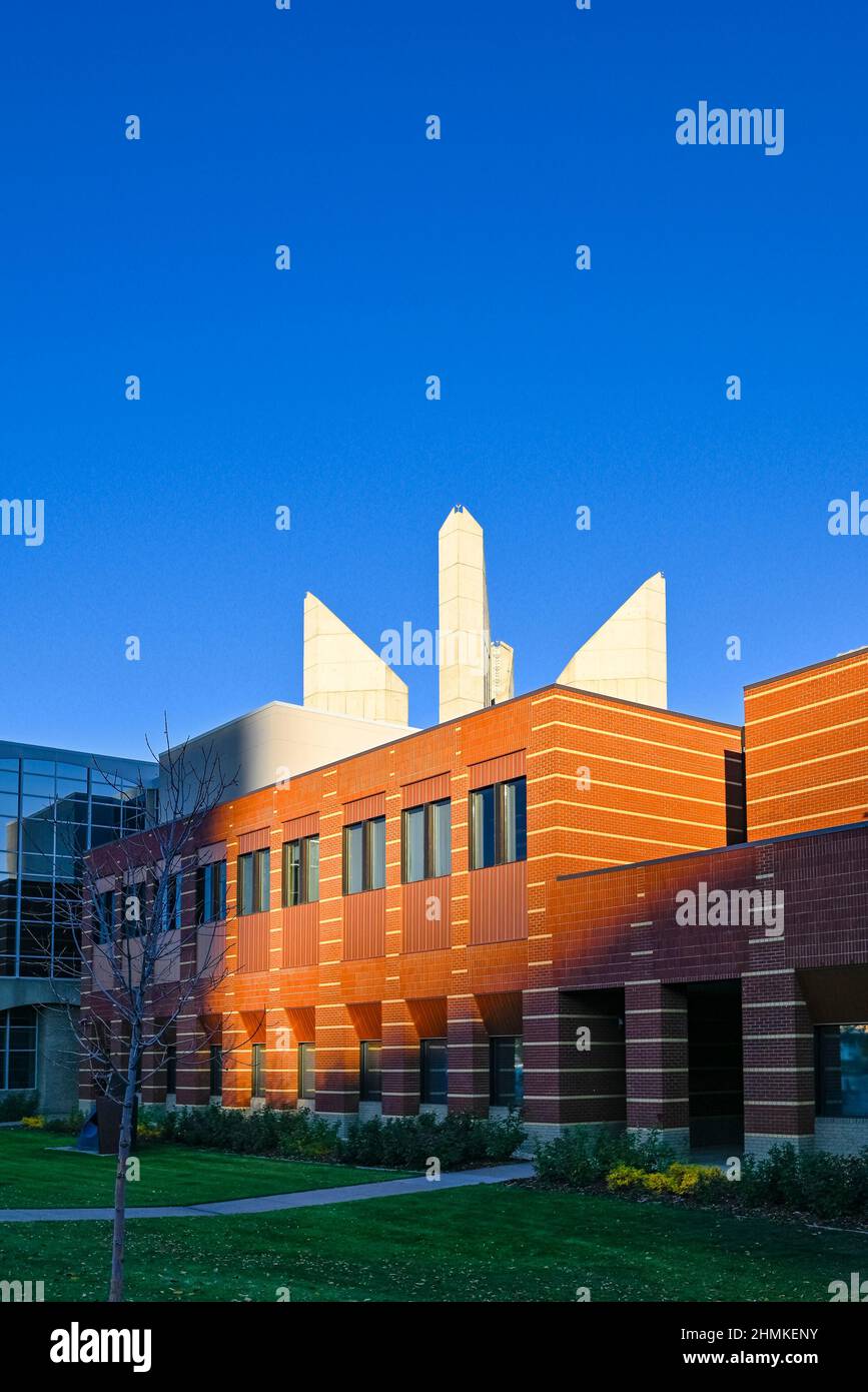 Macewan university hi-res stock photography and images - Alamy
