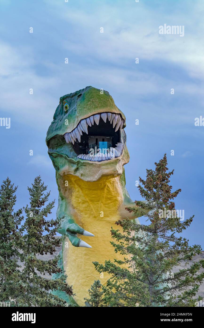 World's largest T Rex dinosaur, Drumheller, Alberta, Canada Stock Photo ...