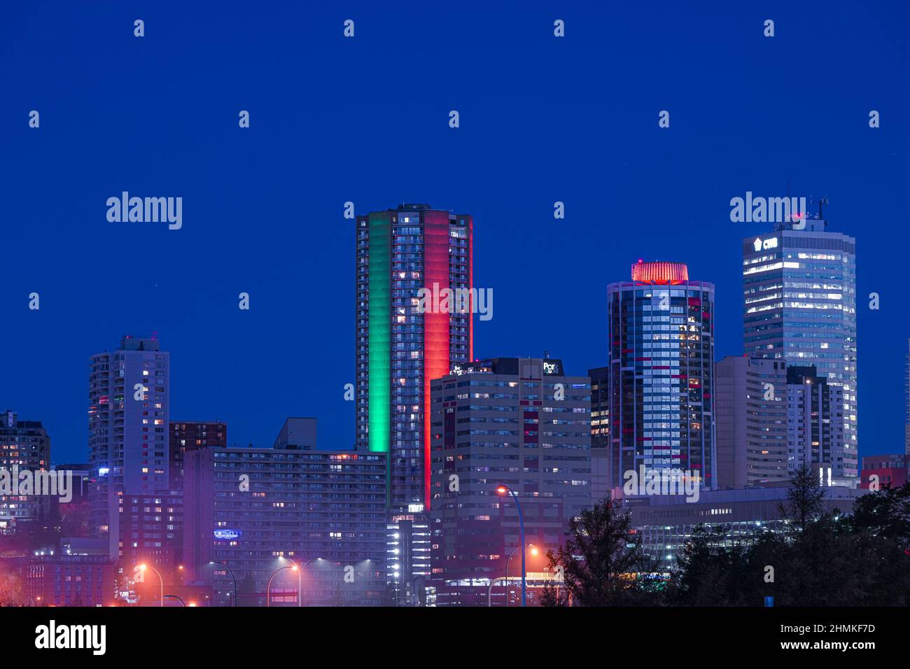 Edmonton skyline night hi-res stock photography and images - Alamy