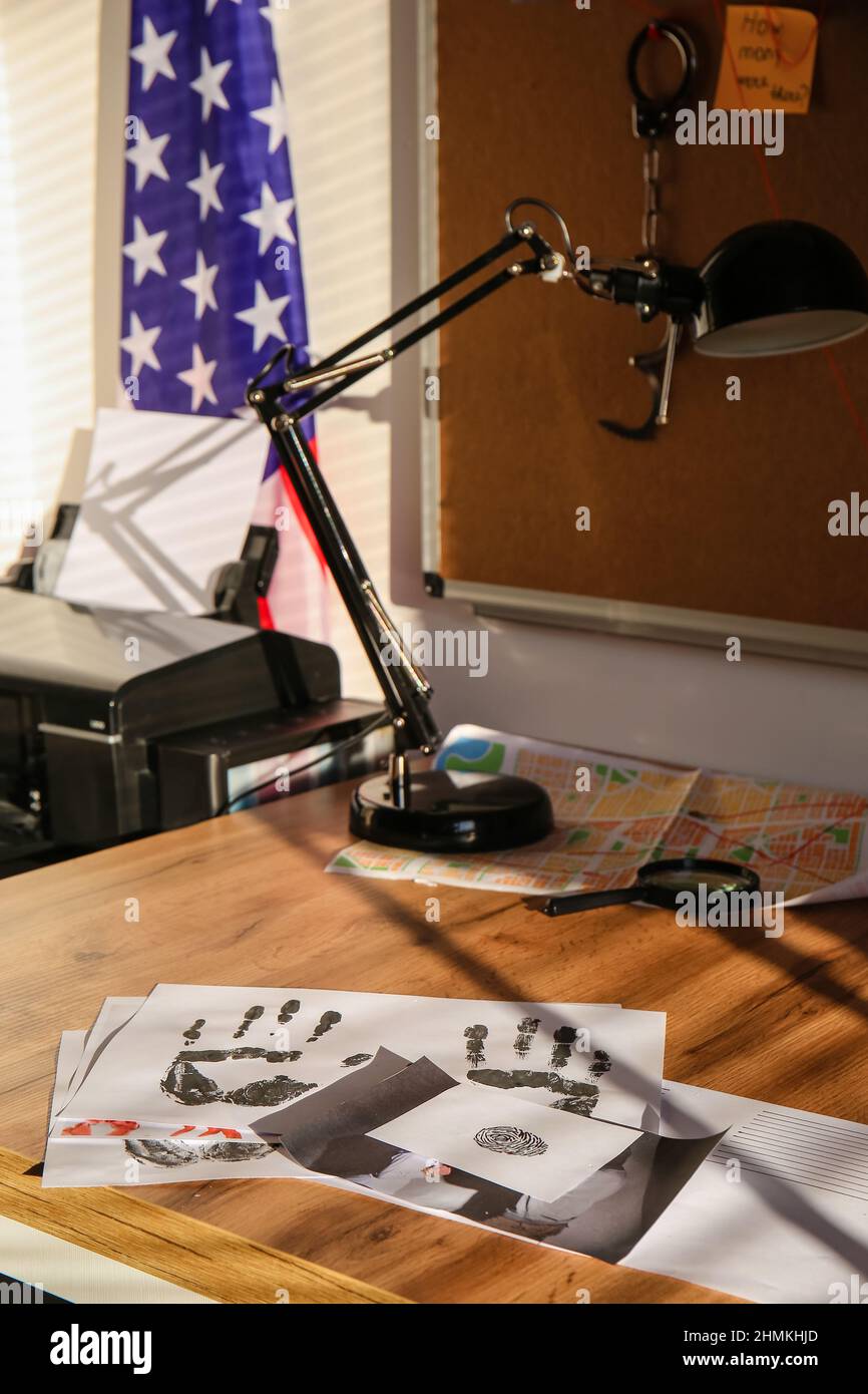 Office workplace service bureau hi-res stock photography and images - Alamy