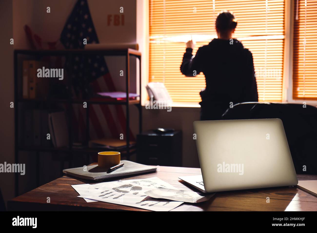 Fbi agent woman hi-res stock photography and images - Alamy