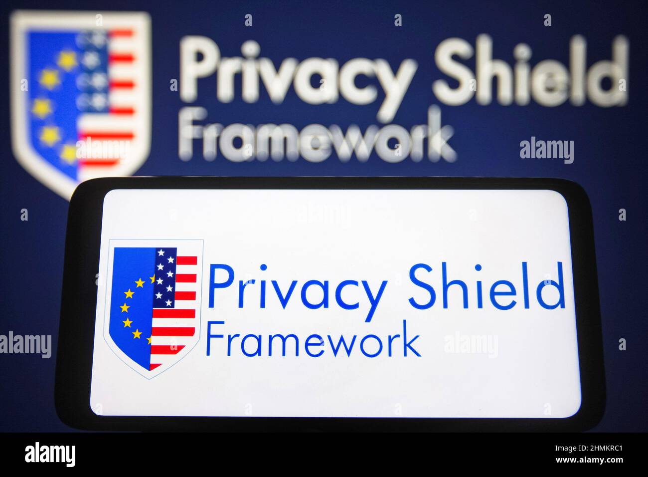 Privacy shield framework hi-res stock photography and images - Alamy