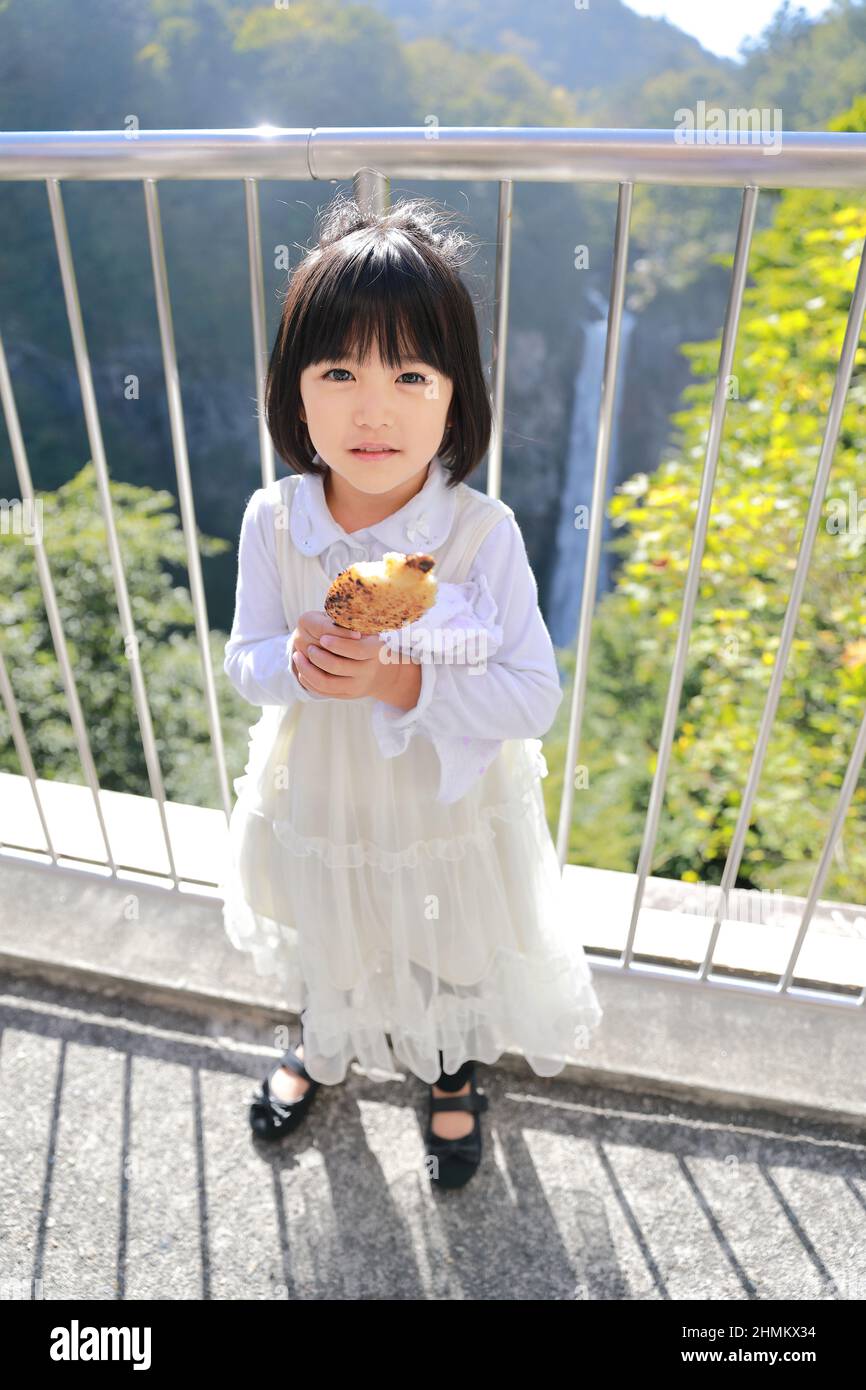 Rice falls hi-res stock photography and images - Alamy