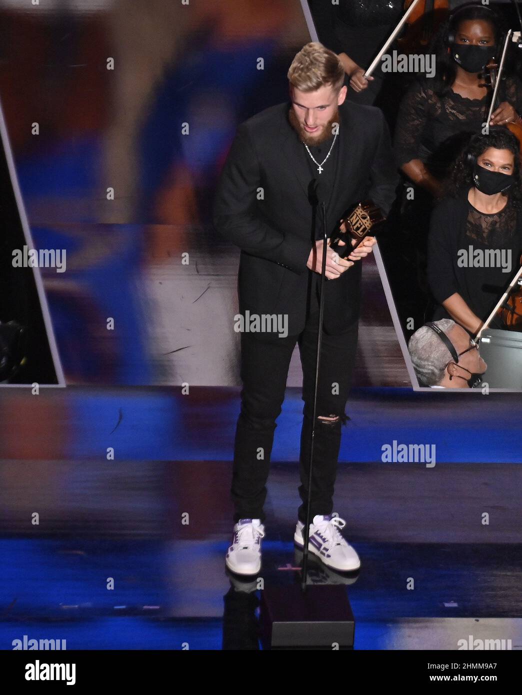 Youtube thea hi-res stock photography and images - Alamy