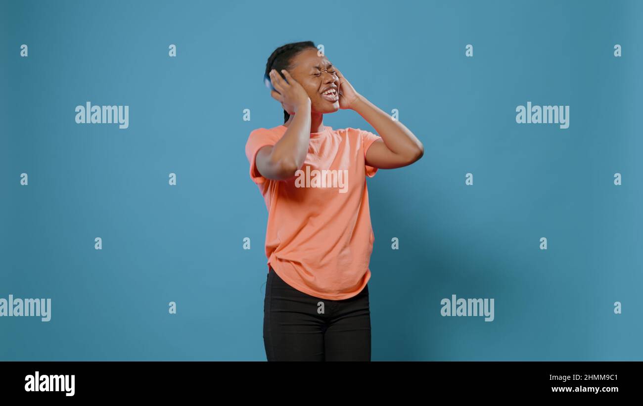 Singing skills hi-res stock photography and images - Alamy