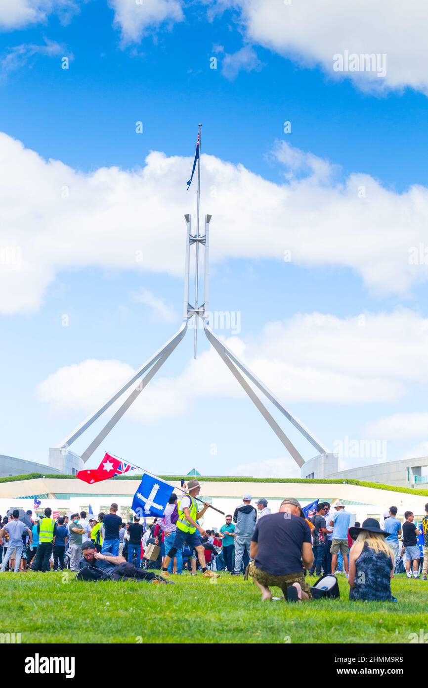 The 'Convoy to Canberra' coronavirus protest held on Capital Hill ...